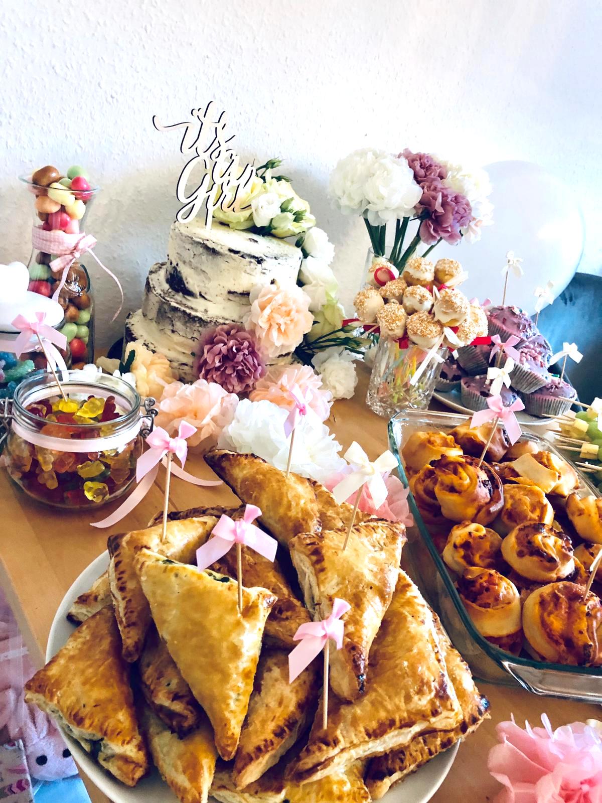 Babyparty: so gelingt die perfekte Babyshower. Tipps & Tricks, Listen uvm.